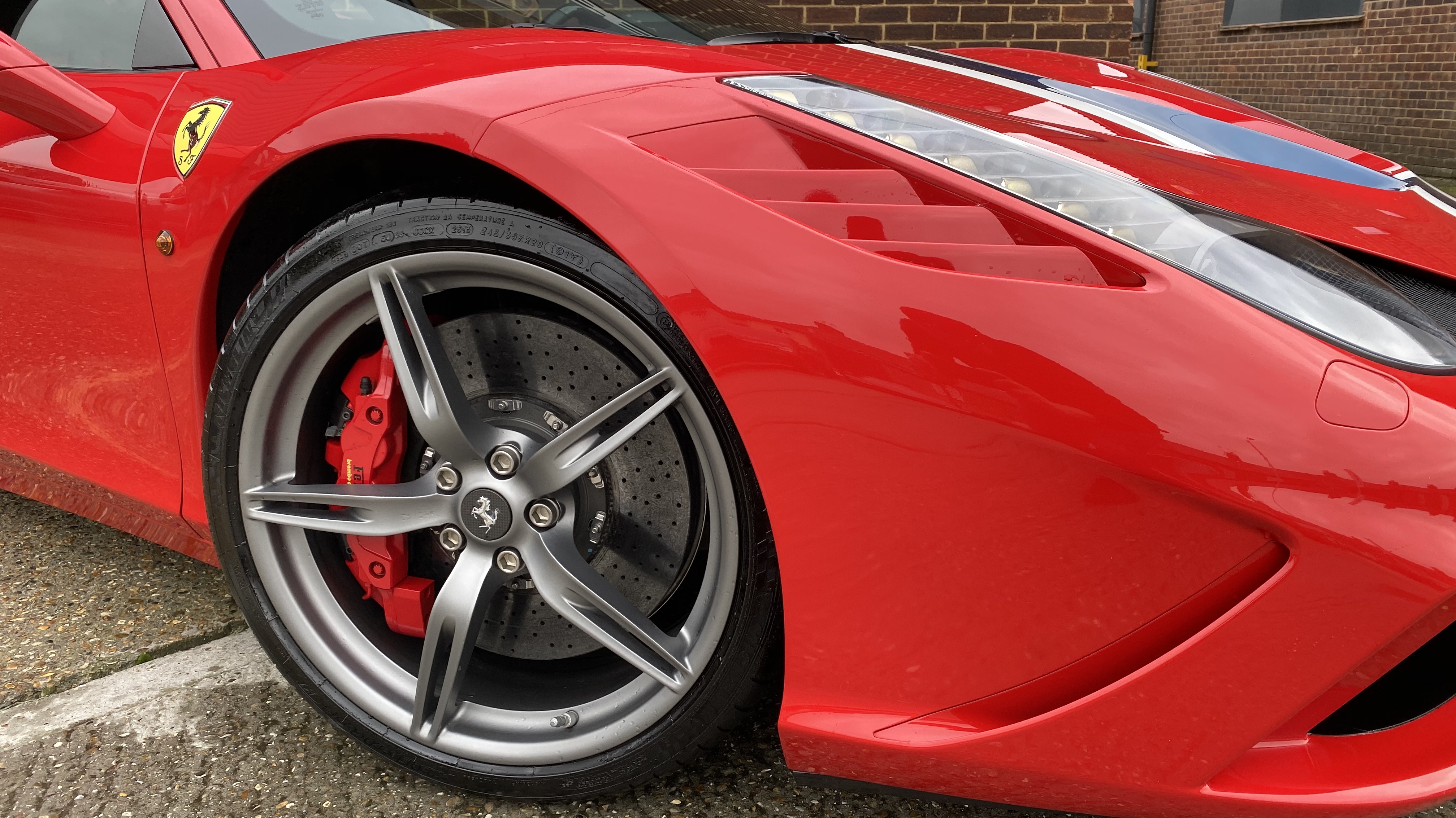 2014(14) Ferrari 458 4.5 Speciale 2dr | Deranged Vehicles.